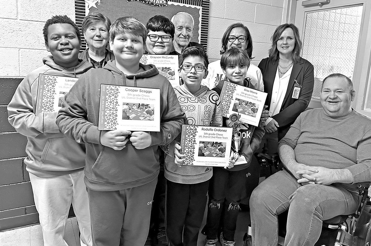 Daingerfield Tiger Chess teams awarded gold medals from district meet ...